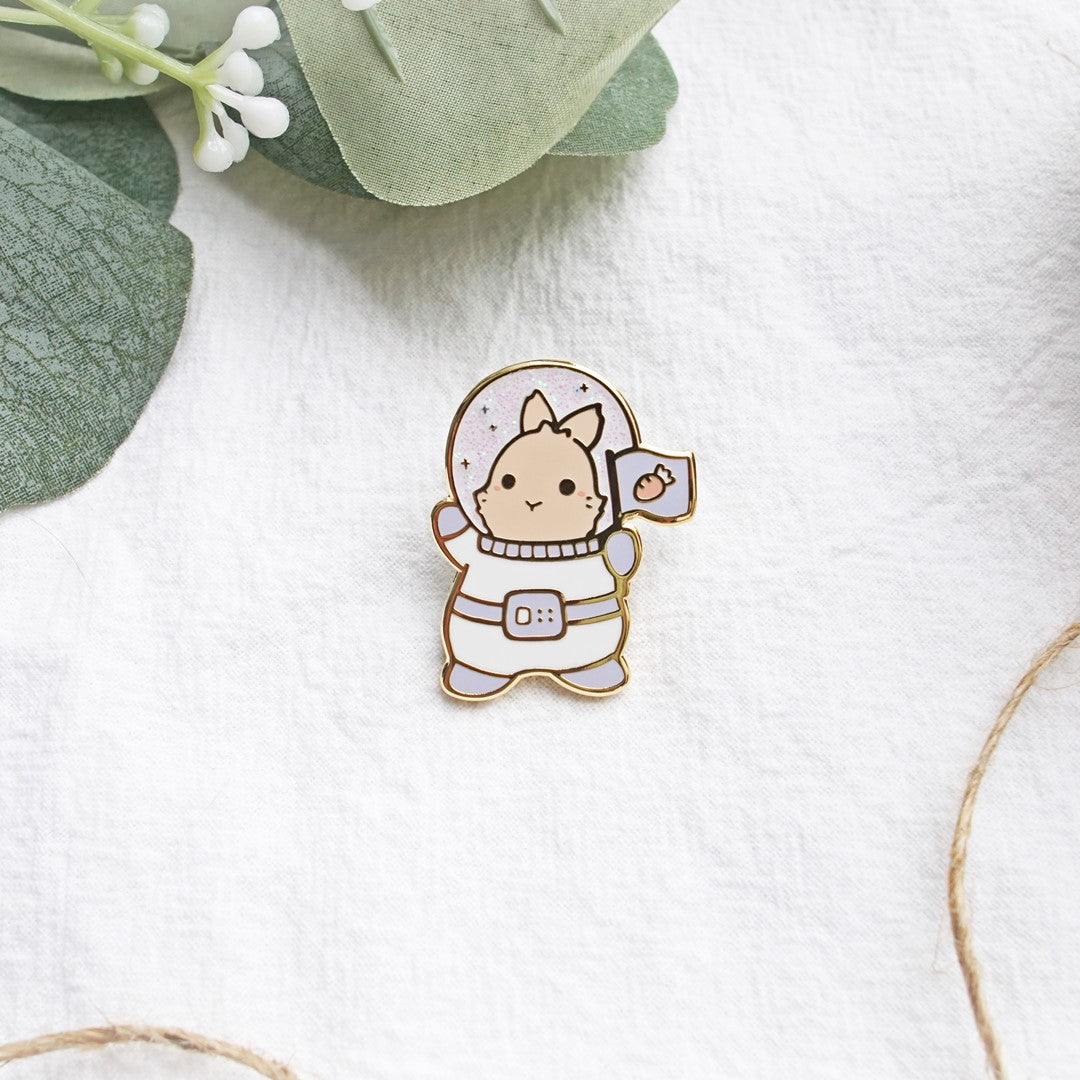 Astro Bun Enamel Pin – chub.my